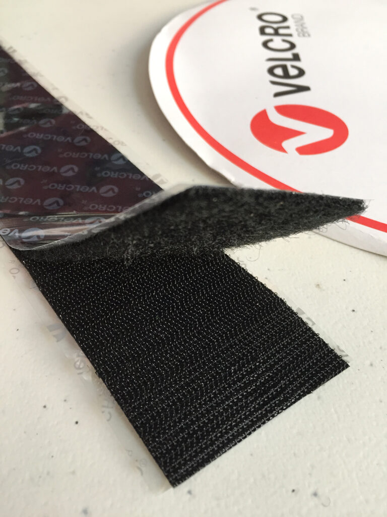 Velcro Con Adhesivo - Catalogo La Gamuza